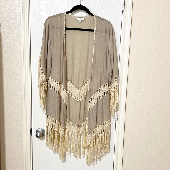 Umgee | Tops | Umgee Tan Wcream Fringe Trim Open Front Kimono Boho ...